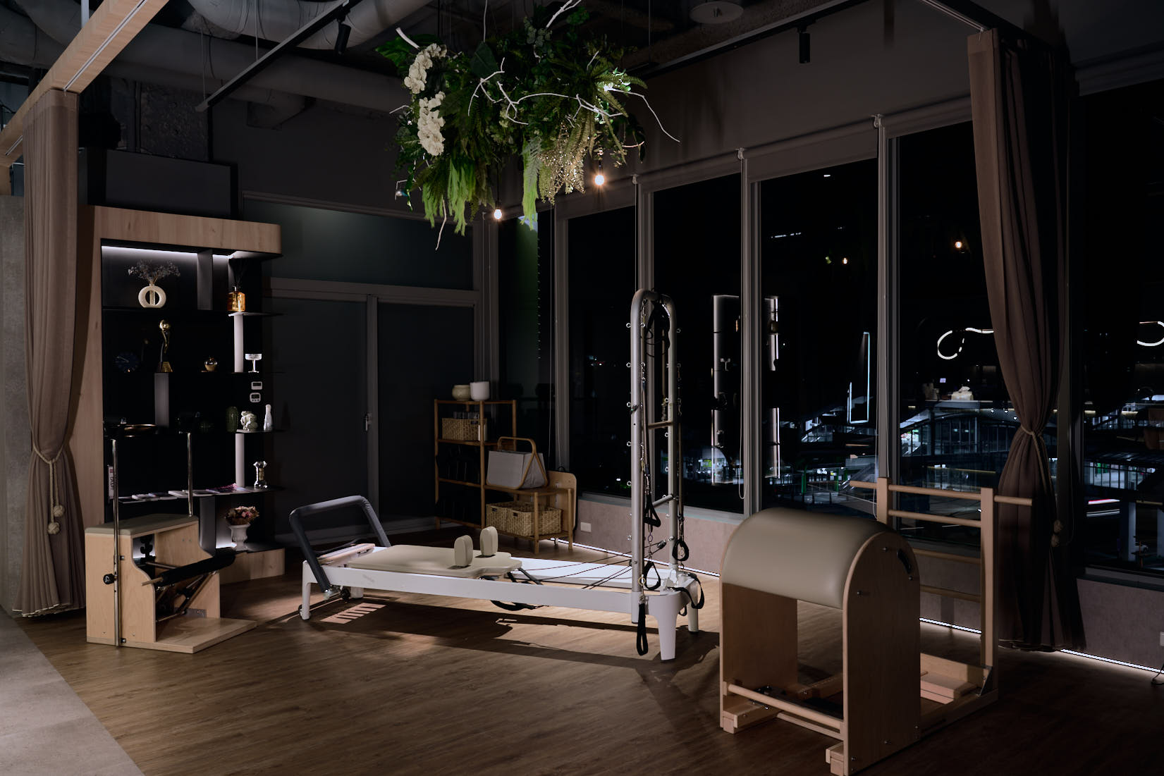 空間導覽．台北大直旗艦店 – ajoice